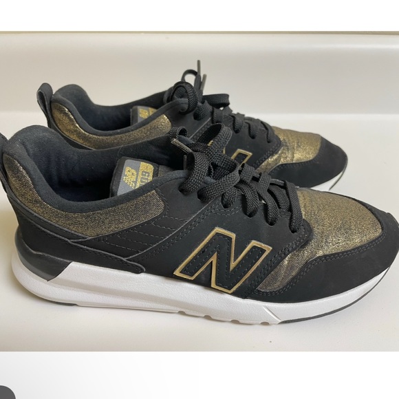 New Balance | Shoes | New Balance Gold Black 09 Sneakers | Poshmark
